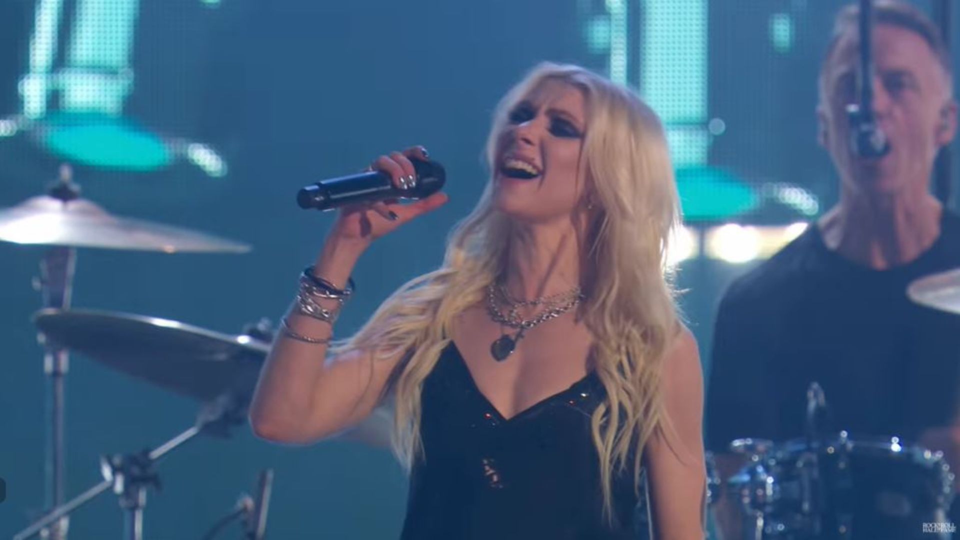 Soundgarden Reunite With Taylor Momsen At Seahawks Game