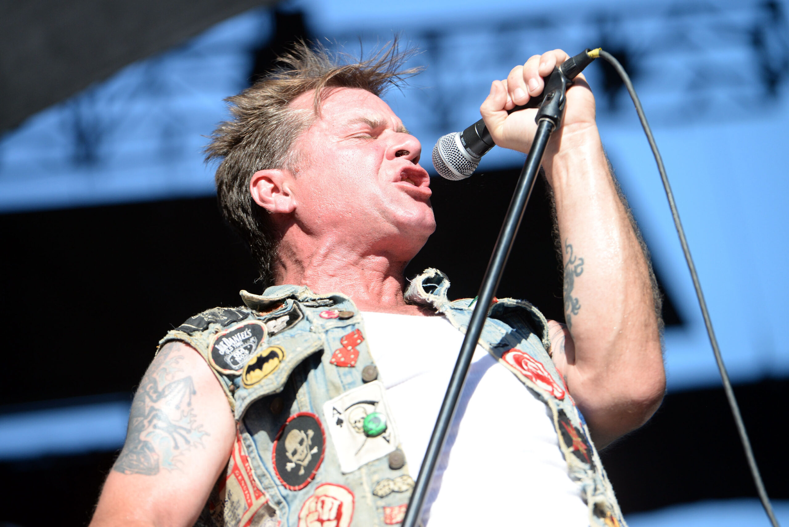 Junkyard Frontman David Roach Dies at 59