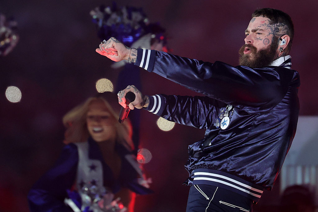 Post Malone Delivers “Texas big” Halftime Show At Cowboys–Chiefs ...